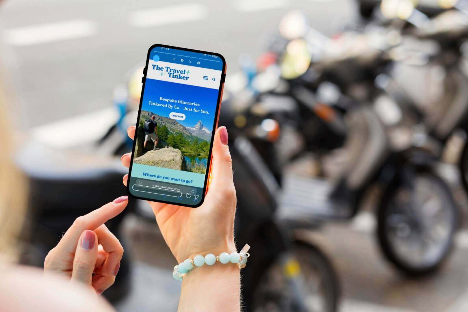 Mastering Peak Season Travel: Essential Do’s and Don’ts - The Travel Tinker