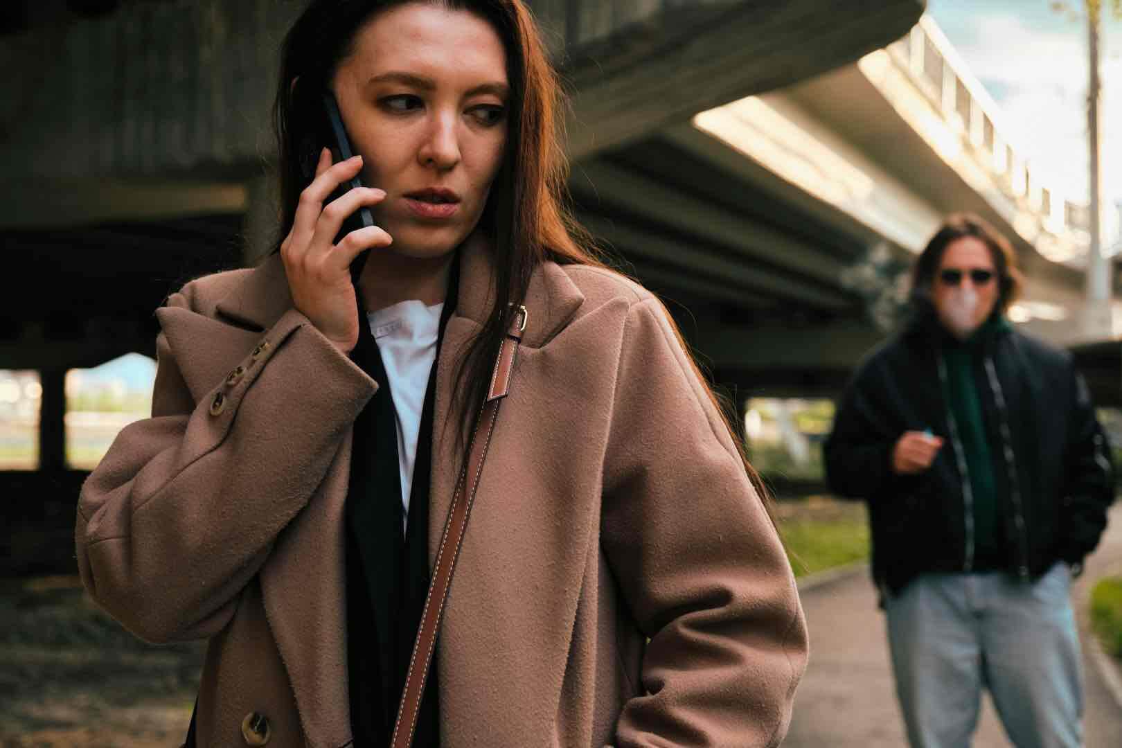 How to Handle Unwanted Attention While Travelling Solo - The Travel Tinker